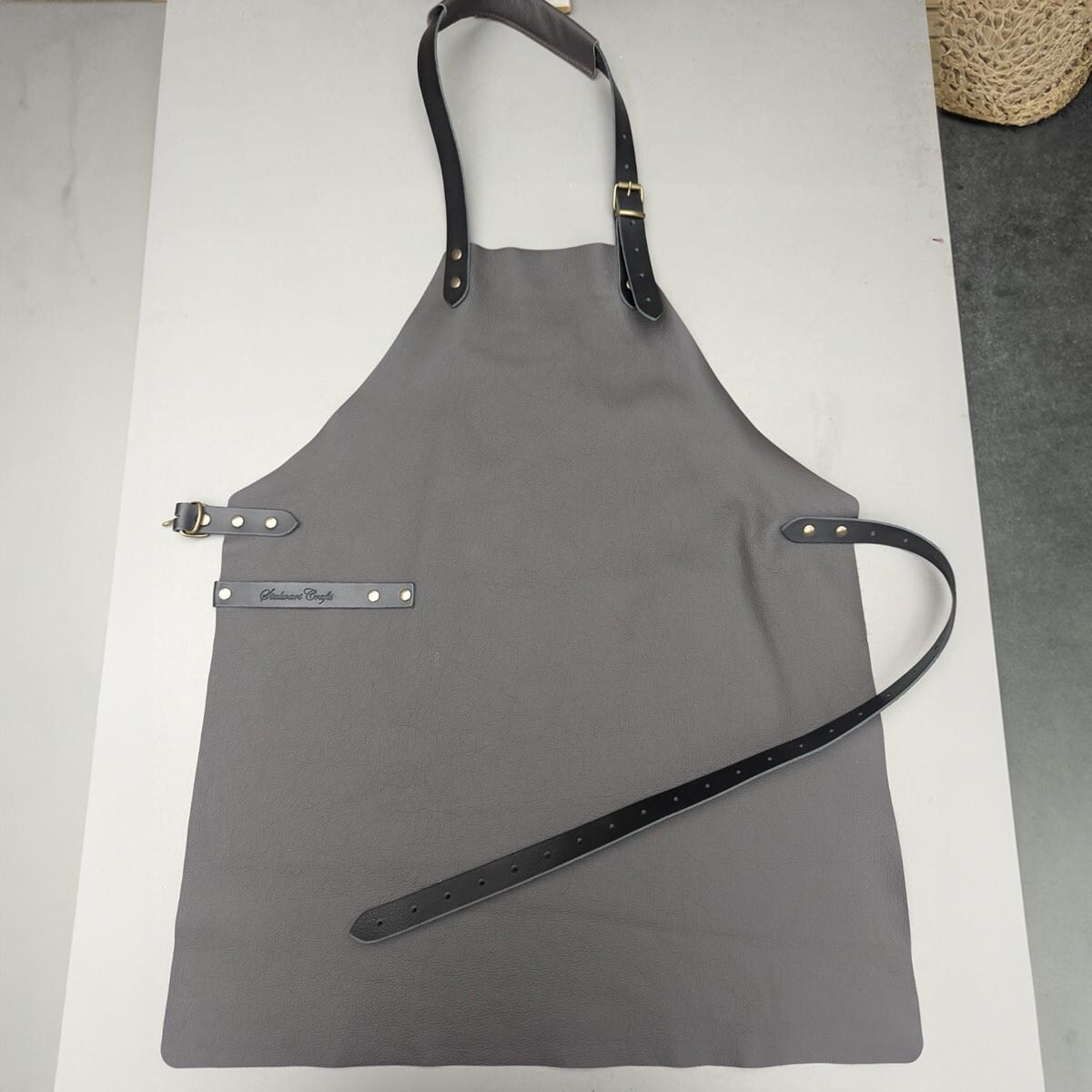 Stalwart Crafts Deluxe Leather Basic Apron w/ Pocket - Slate - 4415.L.A ...