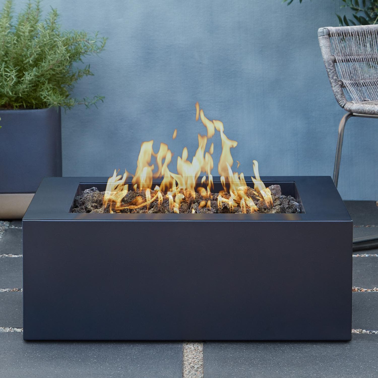 Real Flame Bryon 30-Inch Square Propane Fire Pit - Raven Black ...