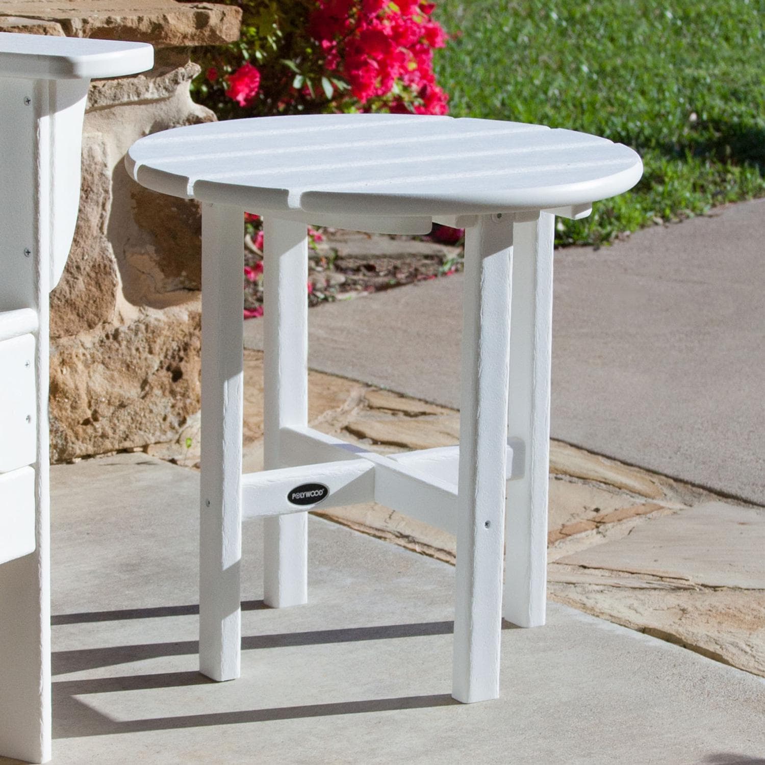 18 Inch Round Recycled Plastic End Table in White by POLYWOOD : BBQGuys