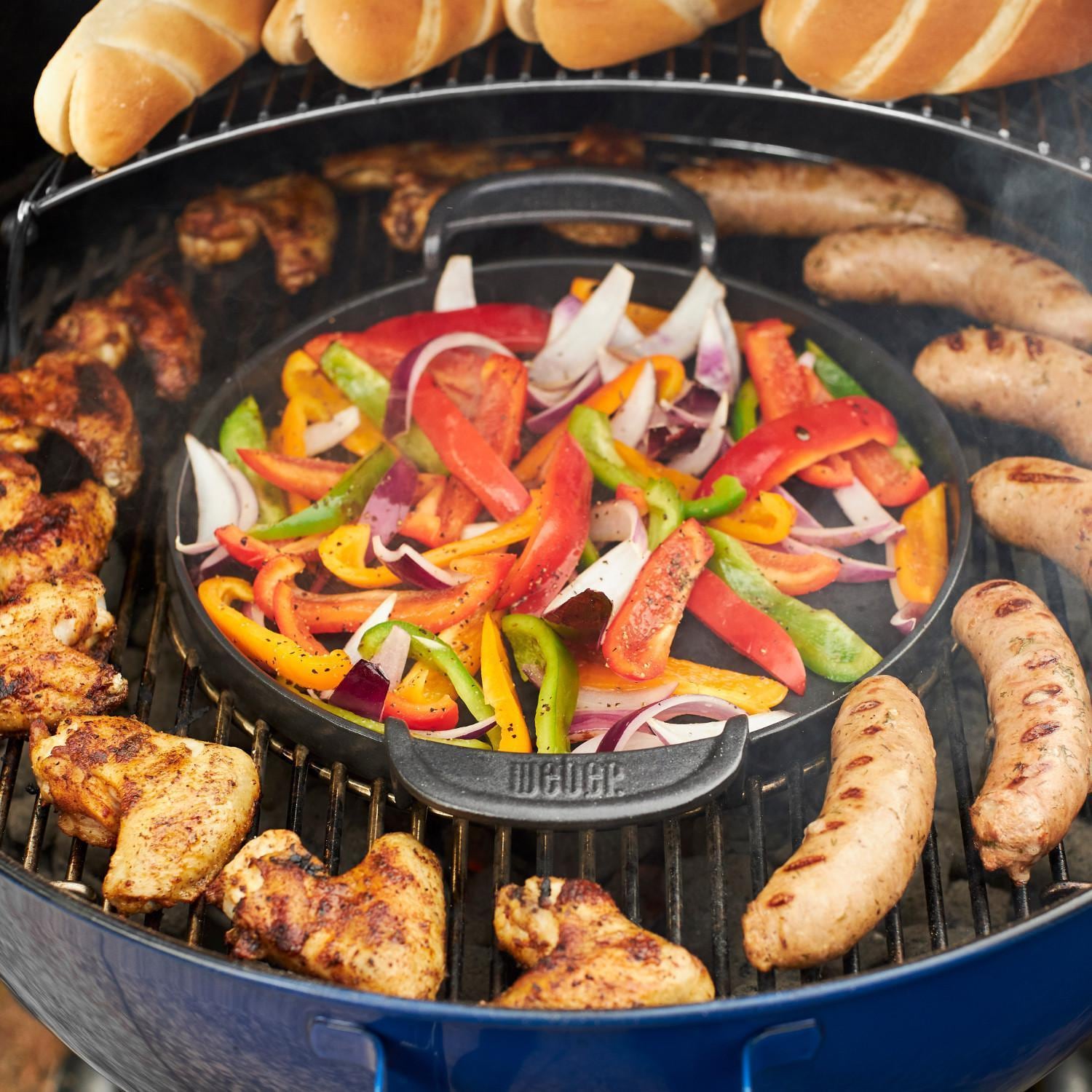 Weber Master Touch 22-Inch Charcoal Grill w/ Gourmet BBQ System Cooking ...