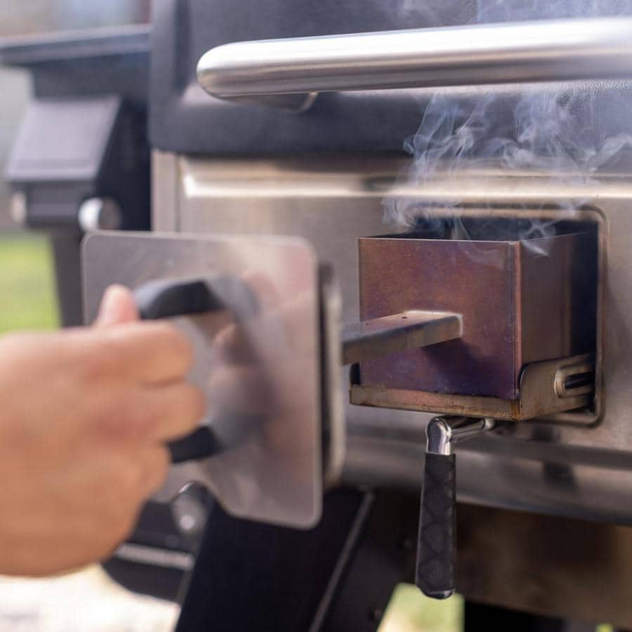 Camp Chef Woodwind Pro 24-Inch Pellet Grill With Propane Sidekick Sear ...