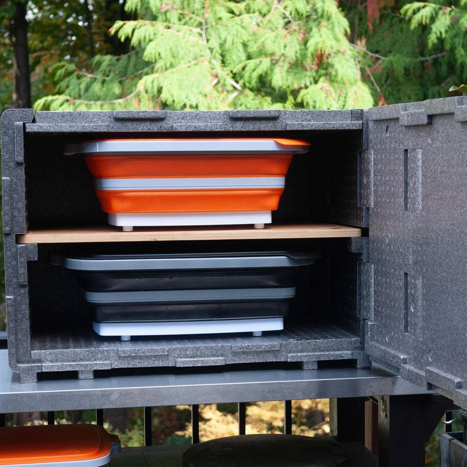 Drip EZ Meat Resting Latching Que Crib Station - Q-CRIB-1-L : BBQGuys