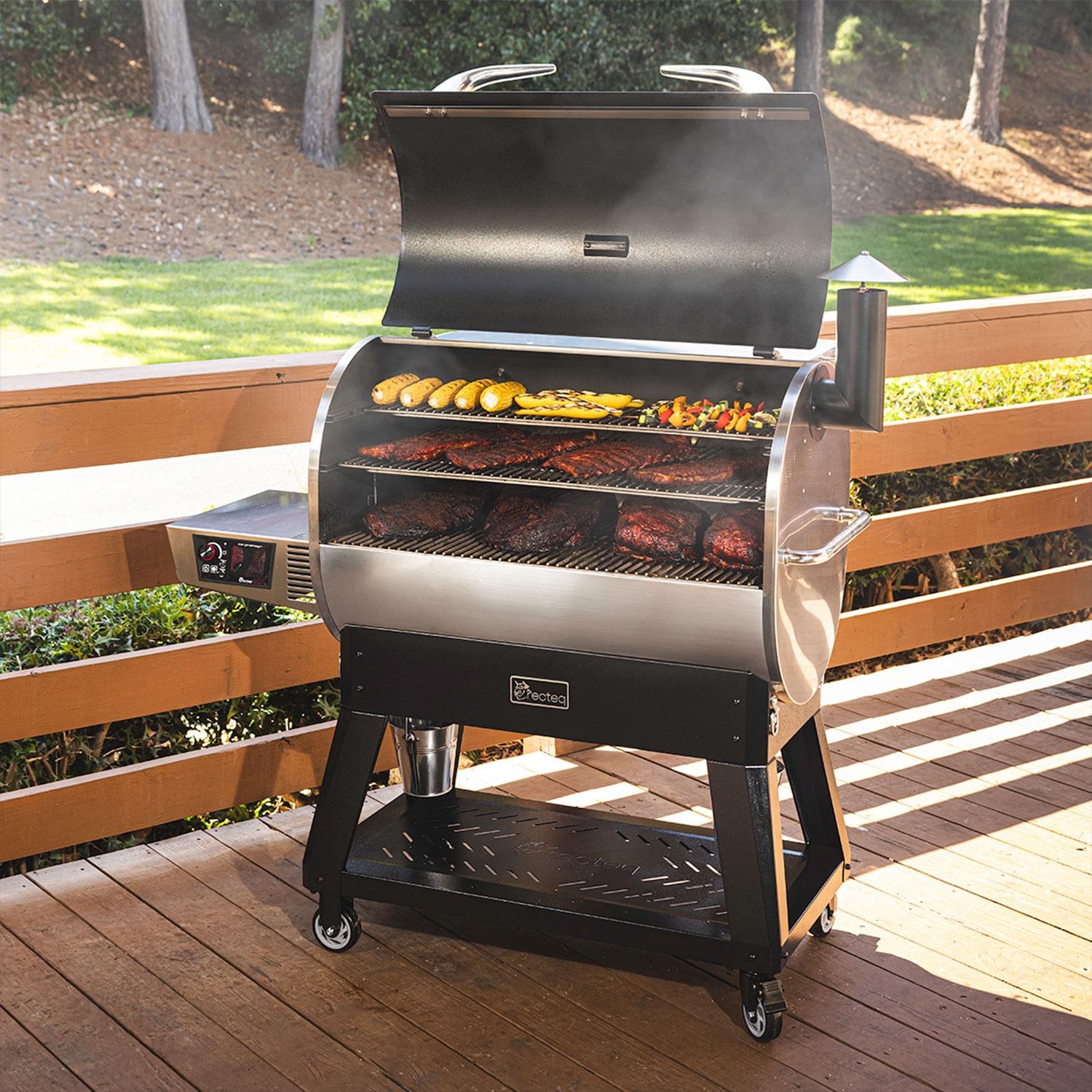 recteq Flagship 1600 Wood Pellet Grill - RT-1600FS : BBQGuys