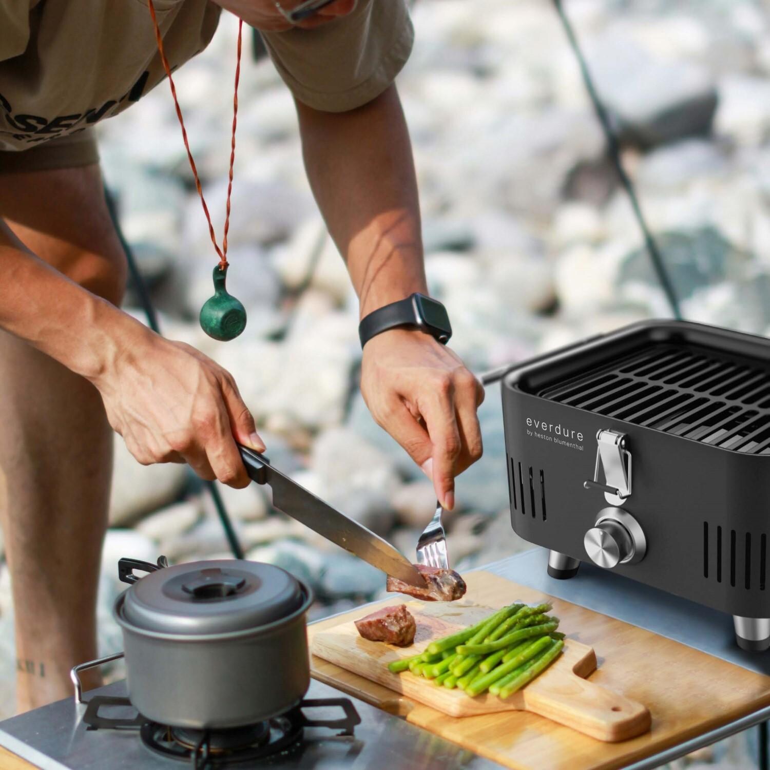 Everdure CUBE Proflame 360 Portable Propane Grill - ECUBEG3B : BBQGuys