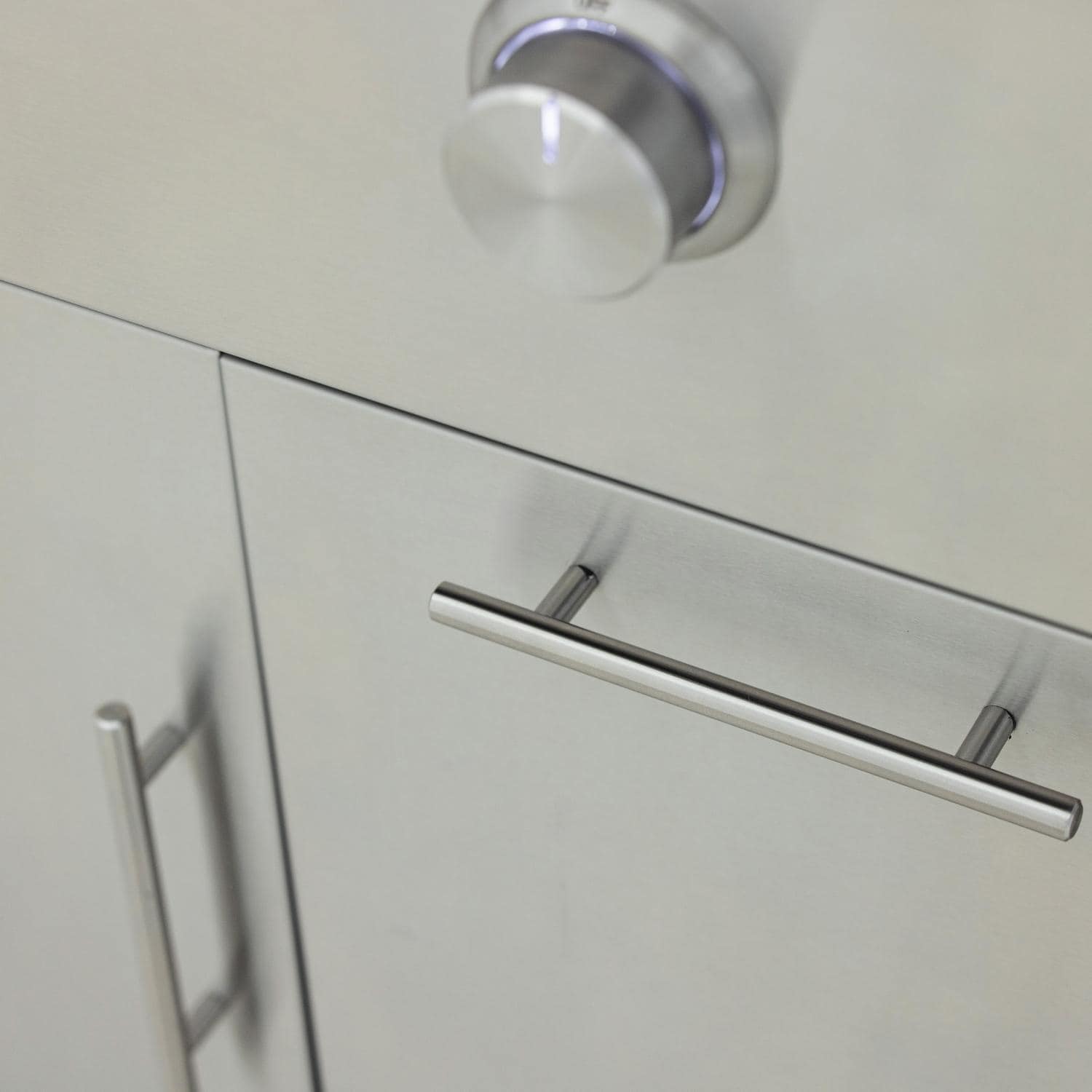 Blaze LTE+ 30-Inch Propane Gas Griddle w/ Lift-Assist Hood : BBQGuys