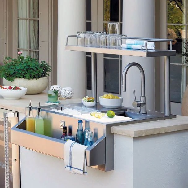 Outdoor Wet Bars | Portable & Built-In Bar Centers : BBQGuys