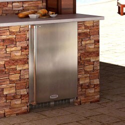 Outdoor Compact Freezers for Outdoor Kitchen : BBQGuys