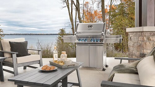 BBQ Grills & Smokers for Outdoor Cooking : BBQGuys